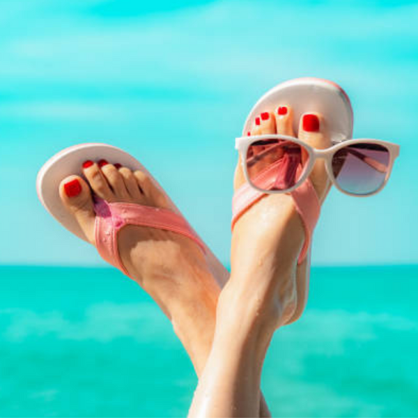 Restoring Summer-Damaged Toenails: The Ultimate Guide | Adesse New York
